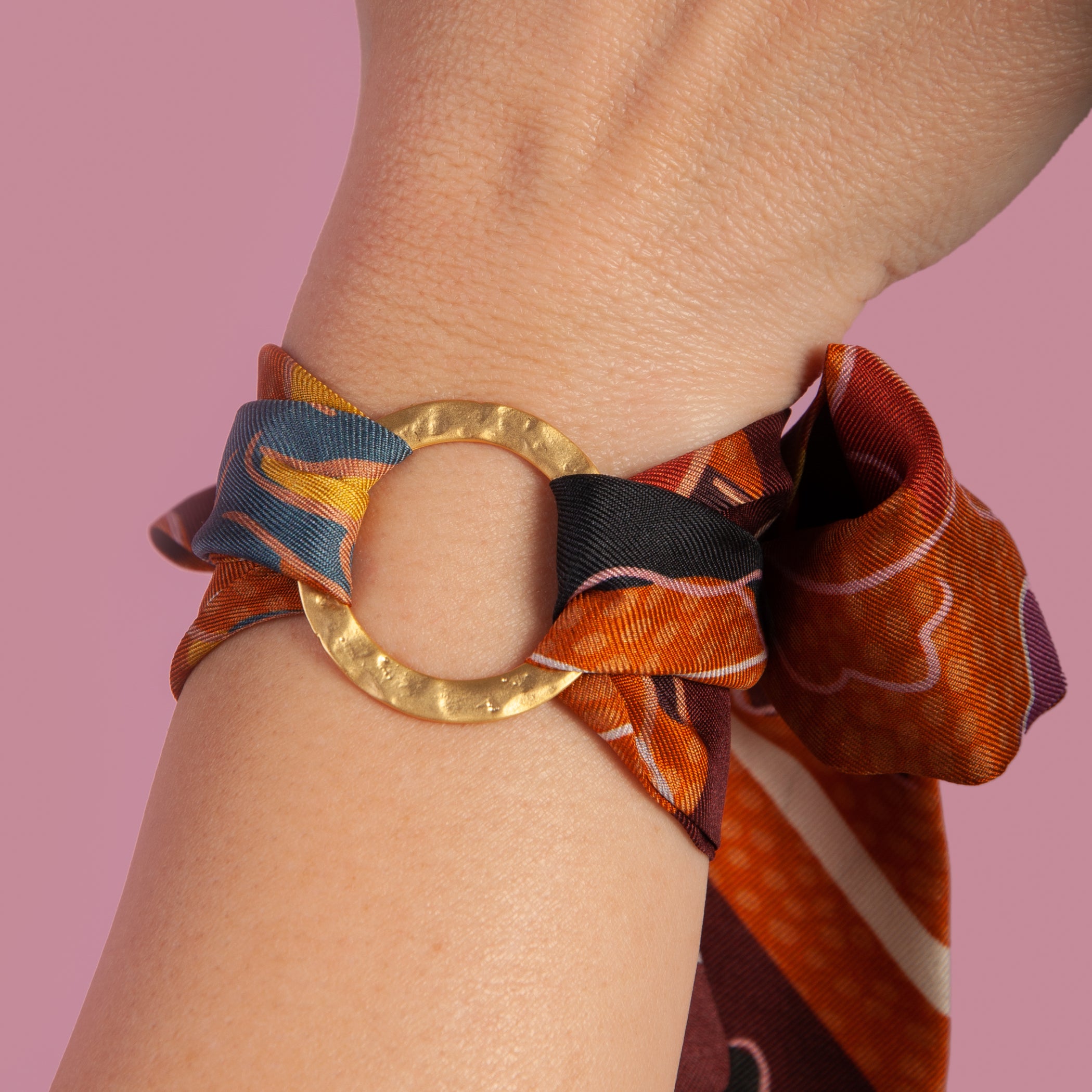 Gold Scarf Ring– Dora Nola